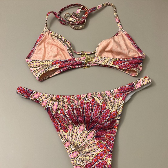 Victoria's Secret | Swim | Nwt Victorias Secret Cheeky Bikini Small ...